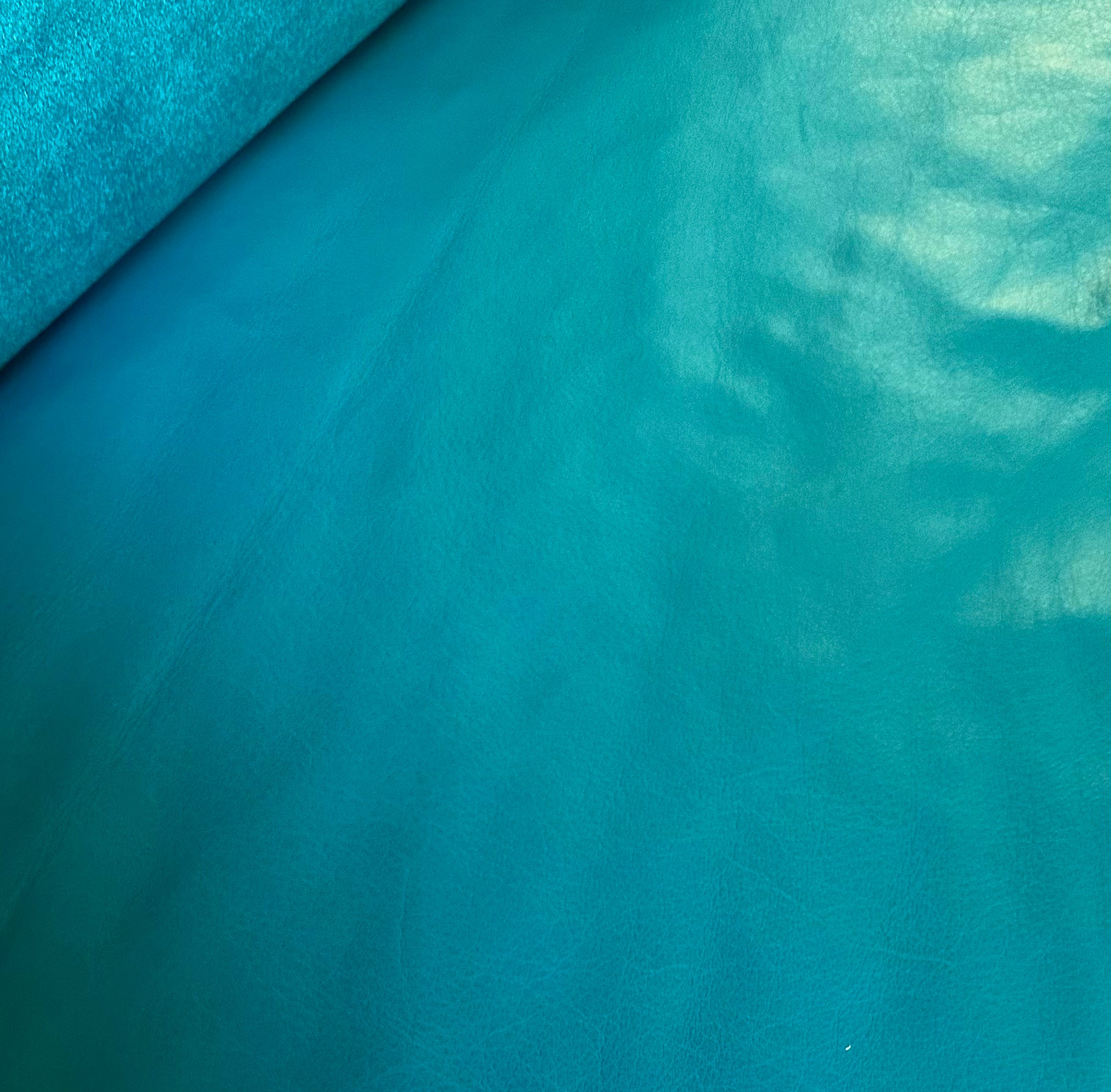 Plongé cowhide leather - Turquoise blue – The Bag Making Academy & Shop