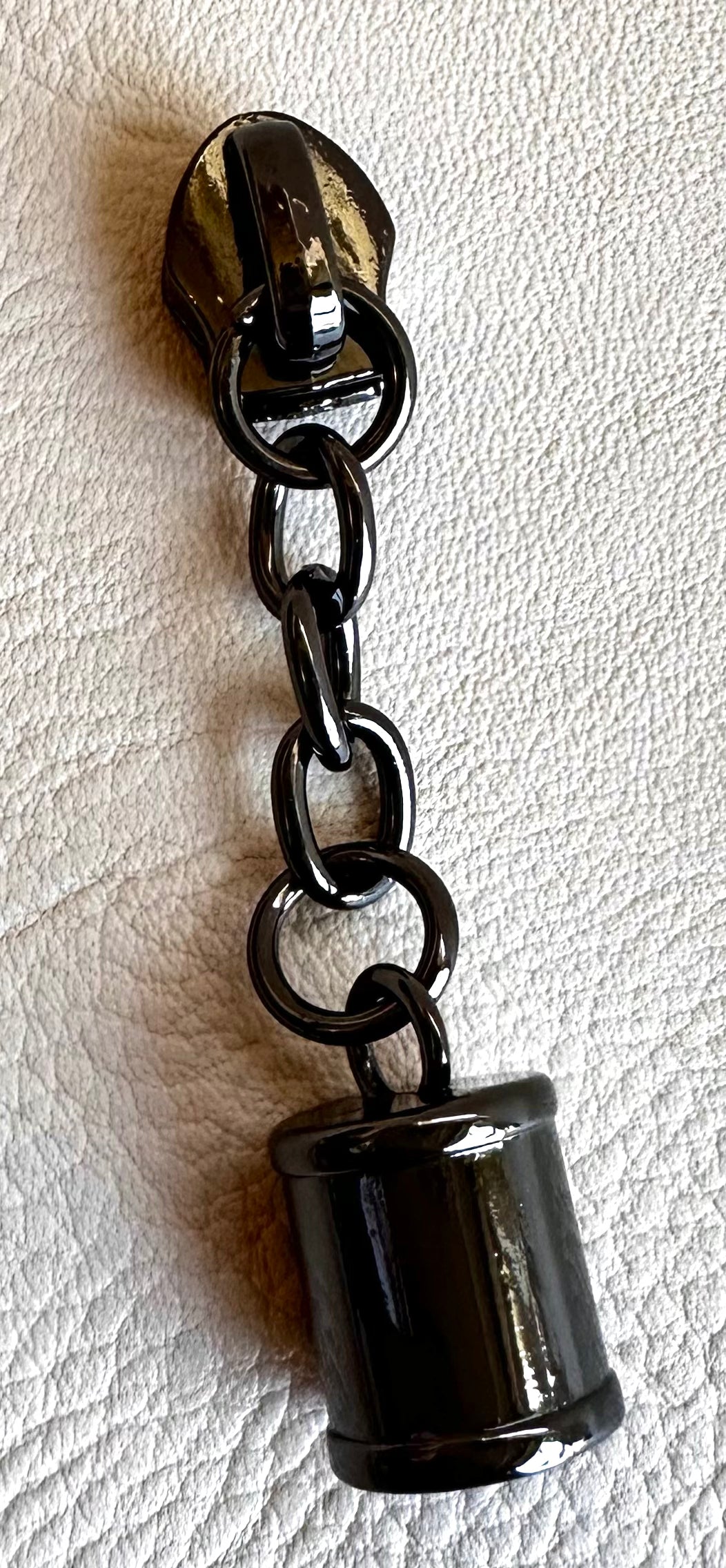 Set of 4 Tassel zipper pulls in gunmetal – The Bag Making Academy & Shop